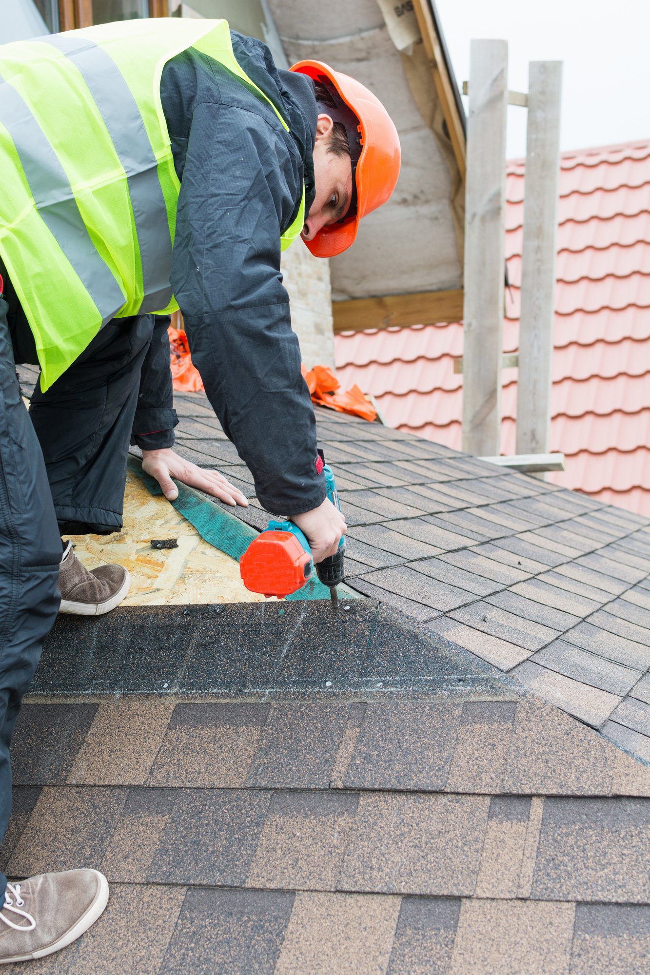 How to Choose a Residential Roofing Contractor: What You Need to Know ...